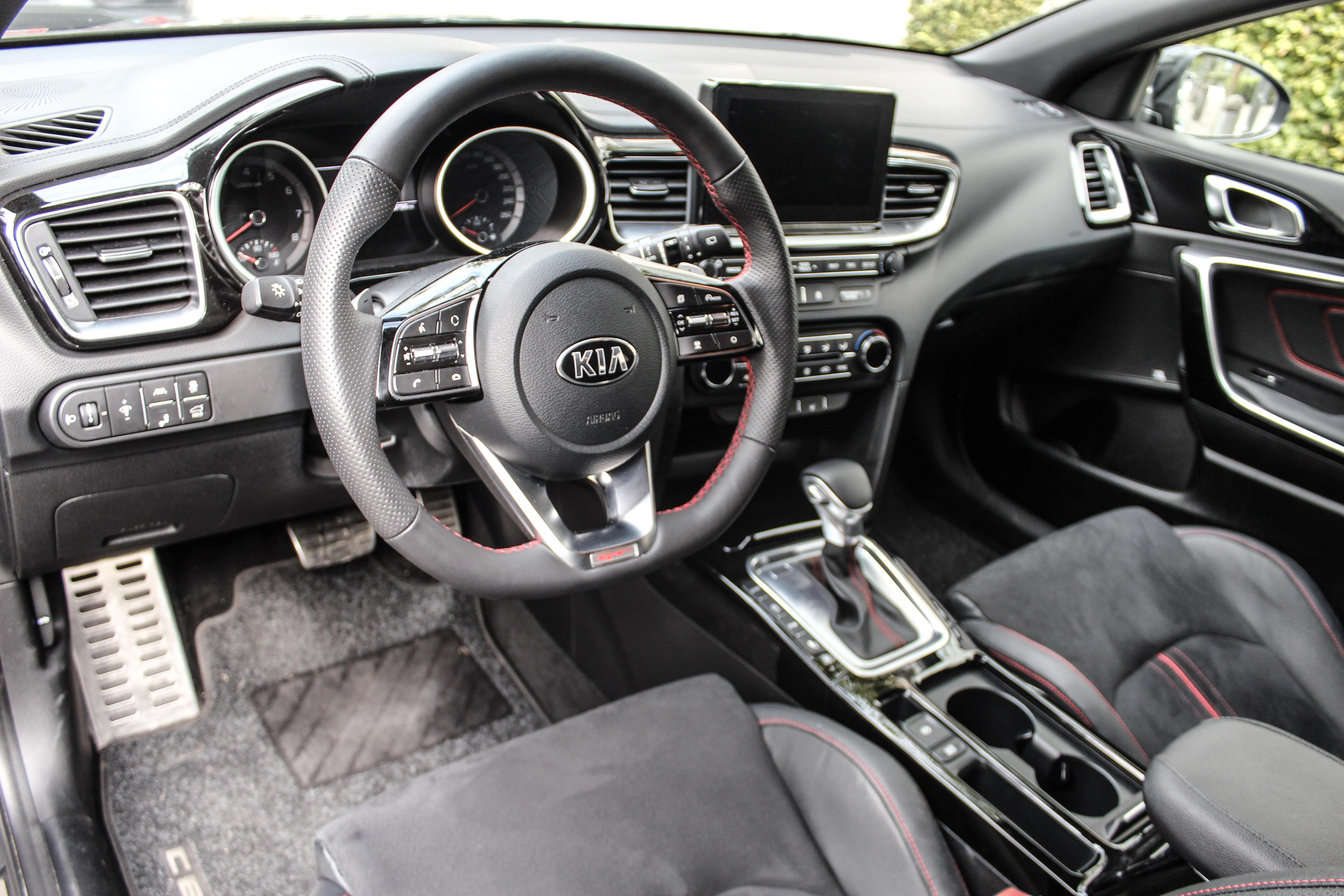 Test: Kia ProCeed GT - Högsta Växeln