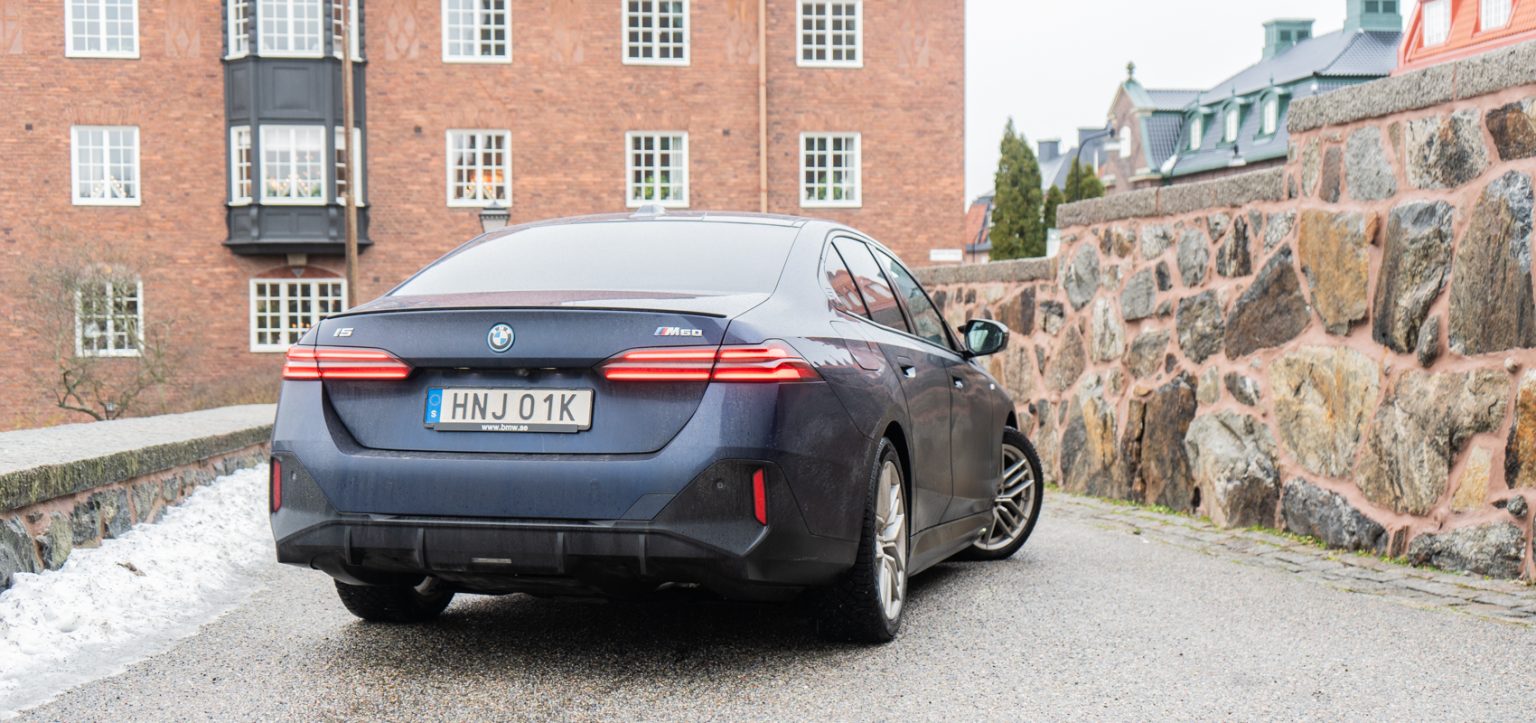 Test: BMW i5 - visar var skåpet ska stå | Högsta Växeln