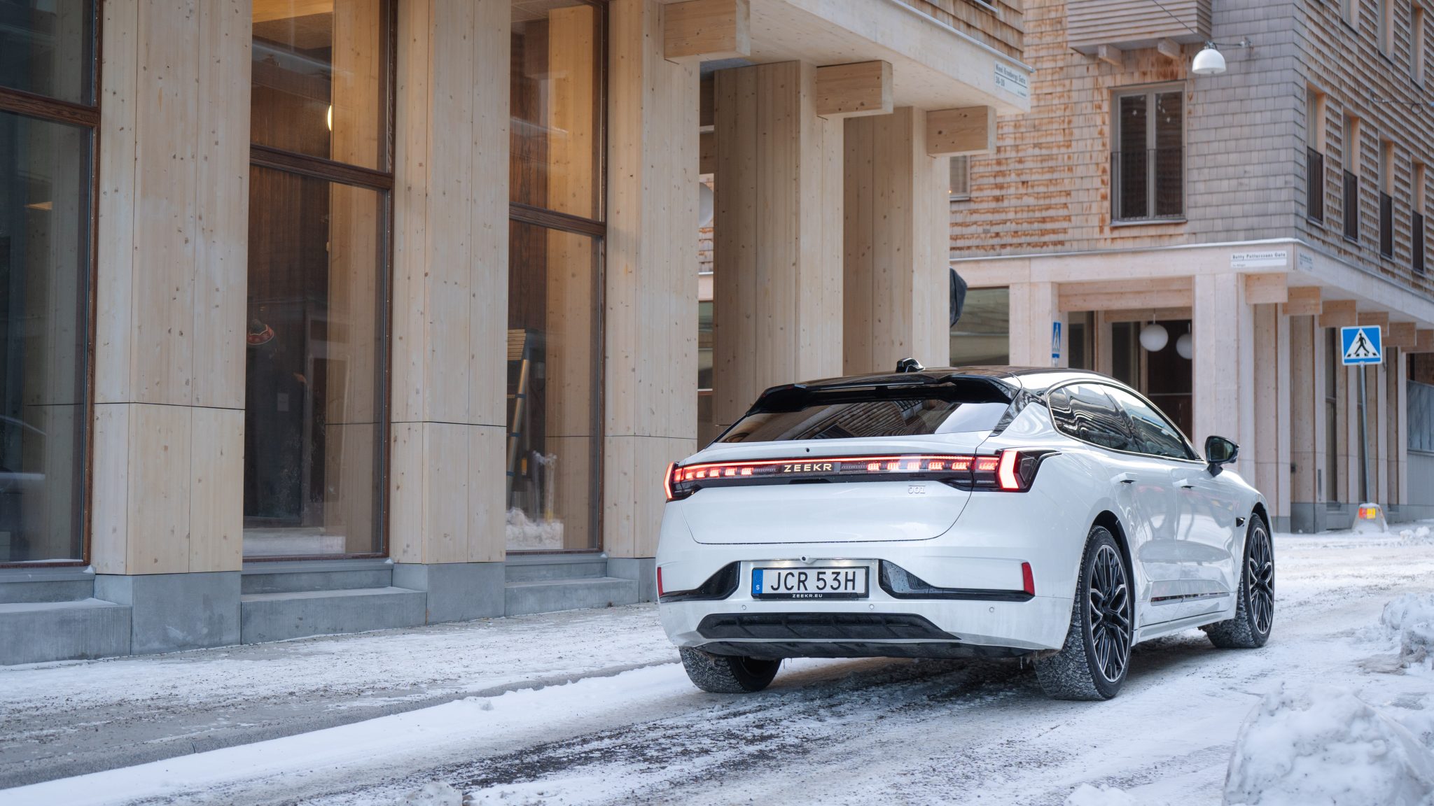 Test: Zeekr 001 - prisvärd lyx & prestanda på kinesiska | Högsta Växeln