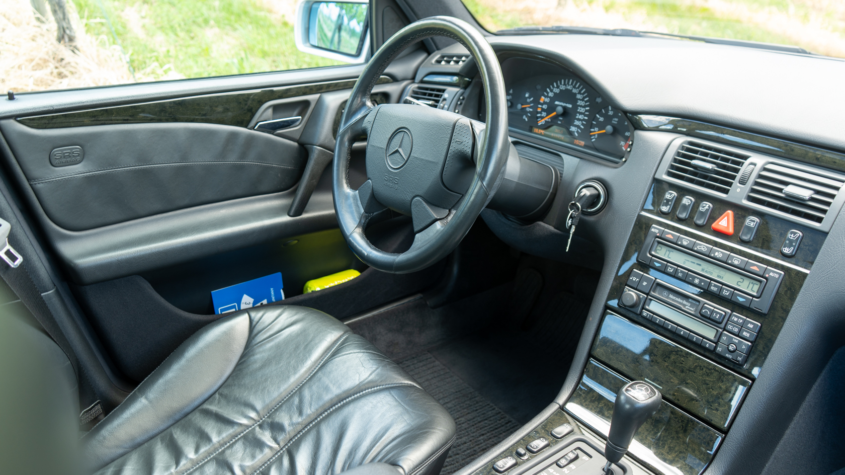 Test: Mercedes-Benz E 50 AMG från 1996 – underskattad ikon | Högsta Växeln